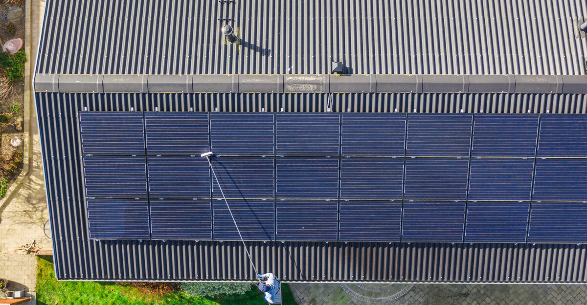 Rengøring af solceller | Sådan gør du i 5 nemme trin
